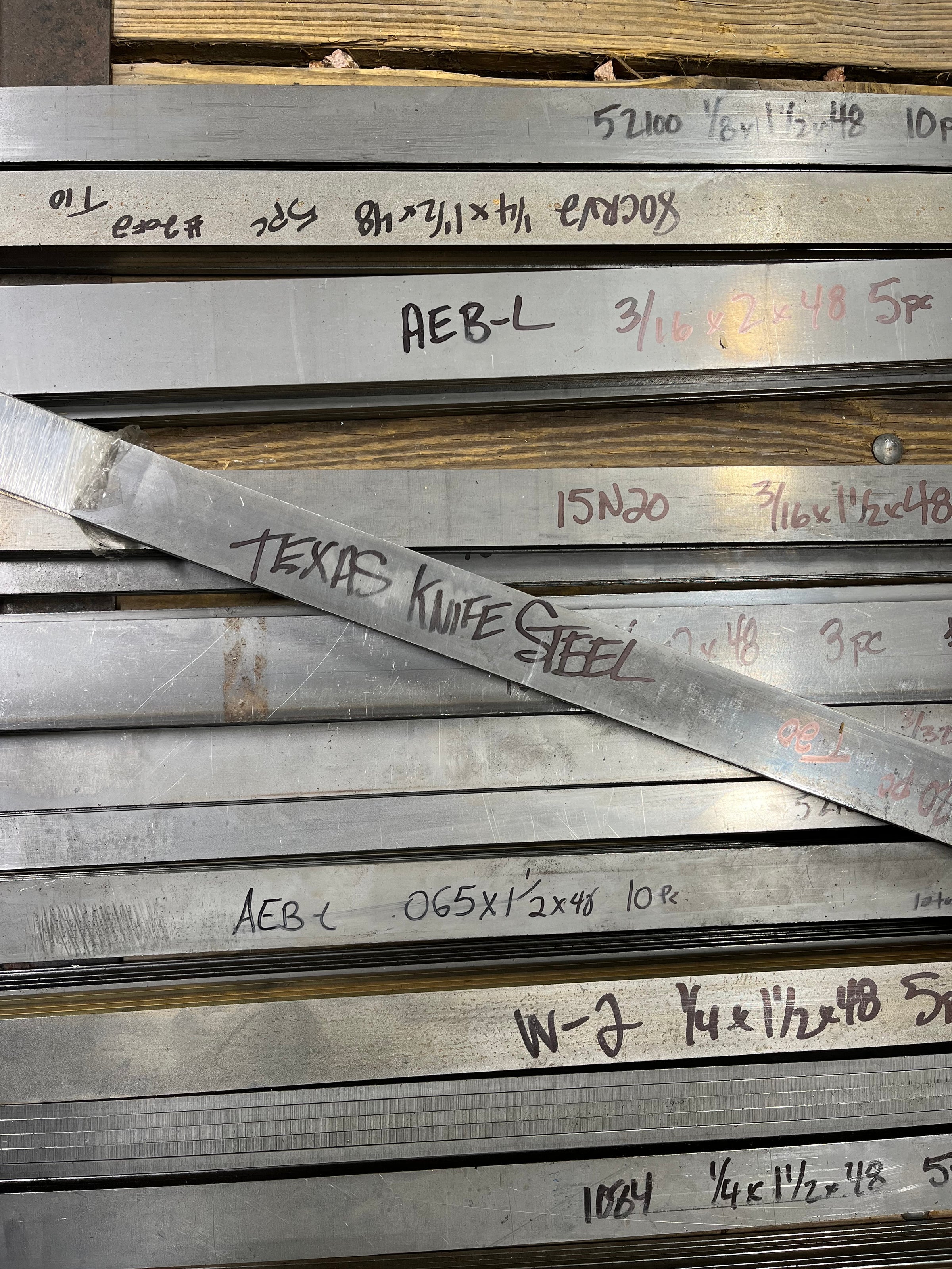 01-06 1084 (3/32) .094 x 2 x 48